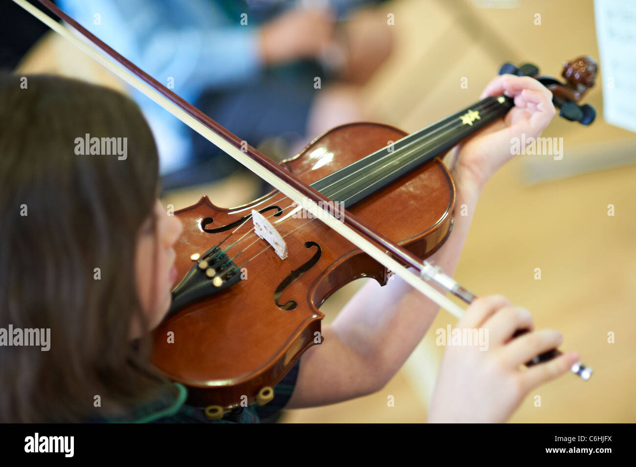 Brass violin hi-res stock photography and images - Alamy