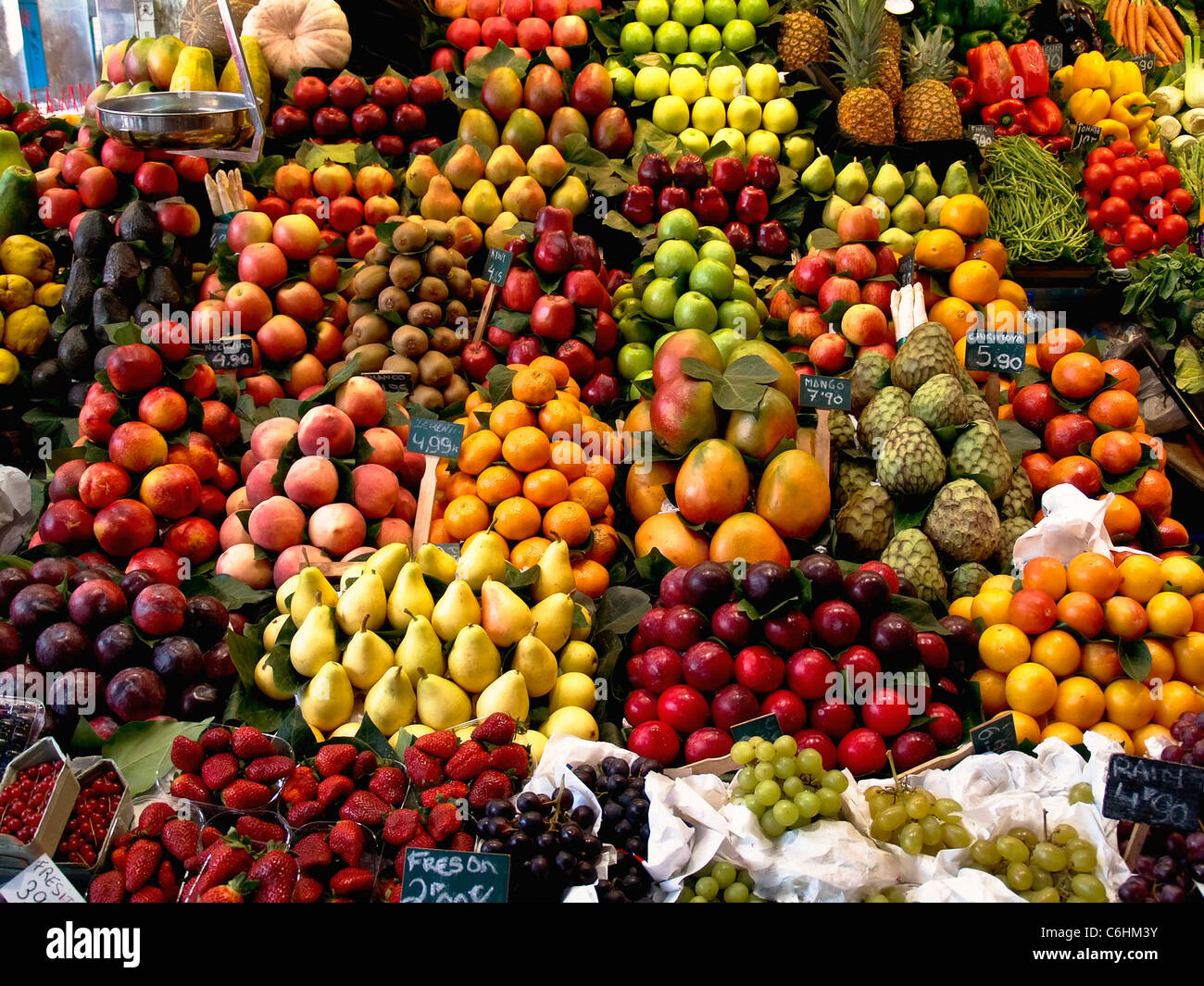 Fruit Stand at Market Stock Photo - Alamy