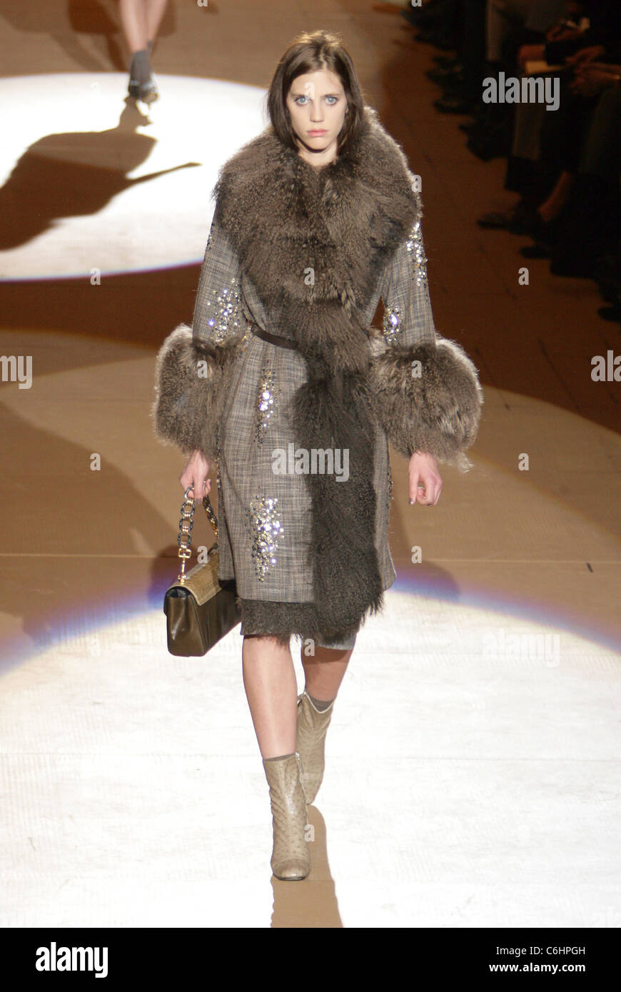 Model Mercedes-Benz IMG New York Fashion Week Fall 2010 - Marc Jacobs ...