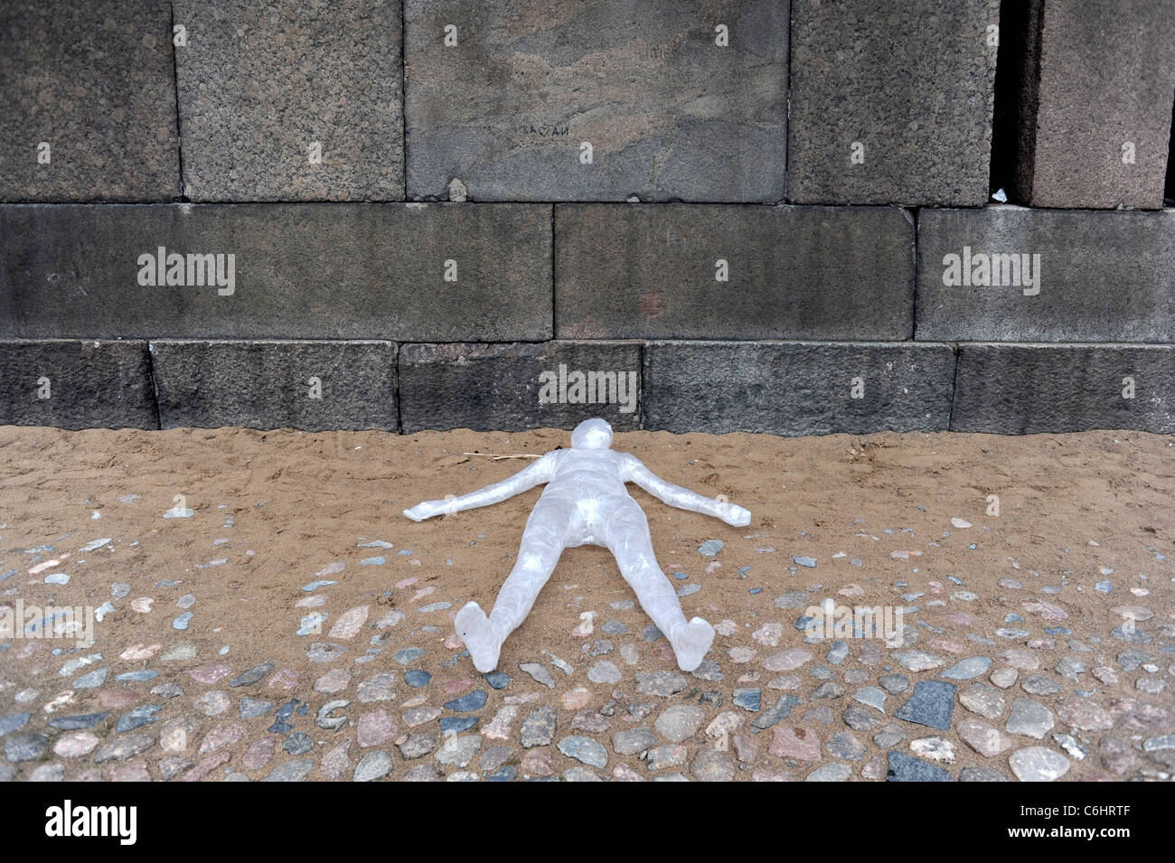 Art by Mark Jenkins American artist shows off his street installations ...