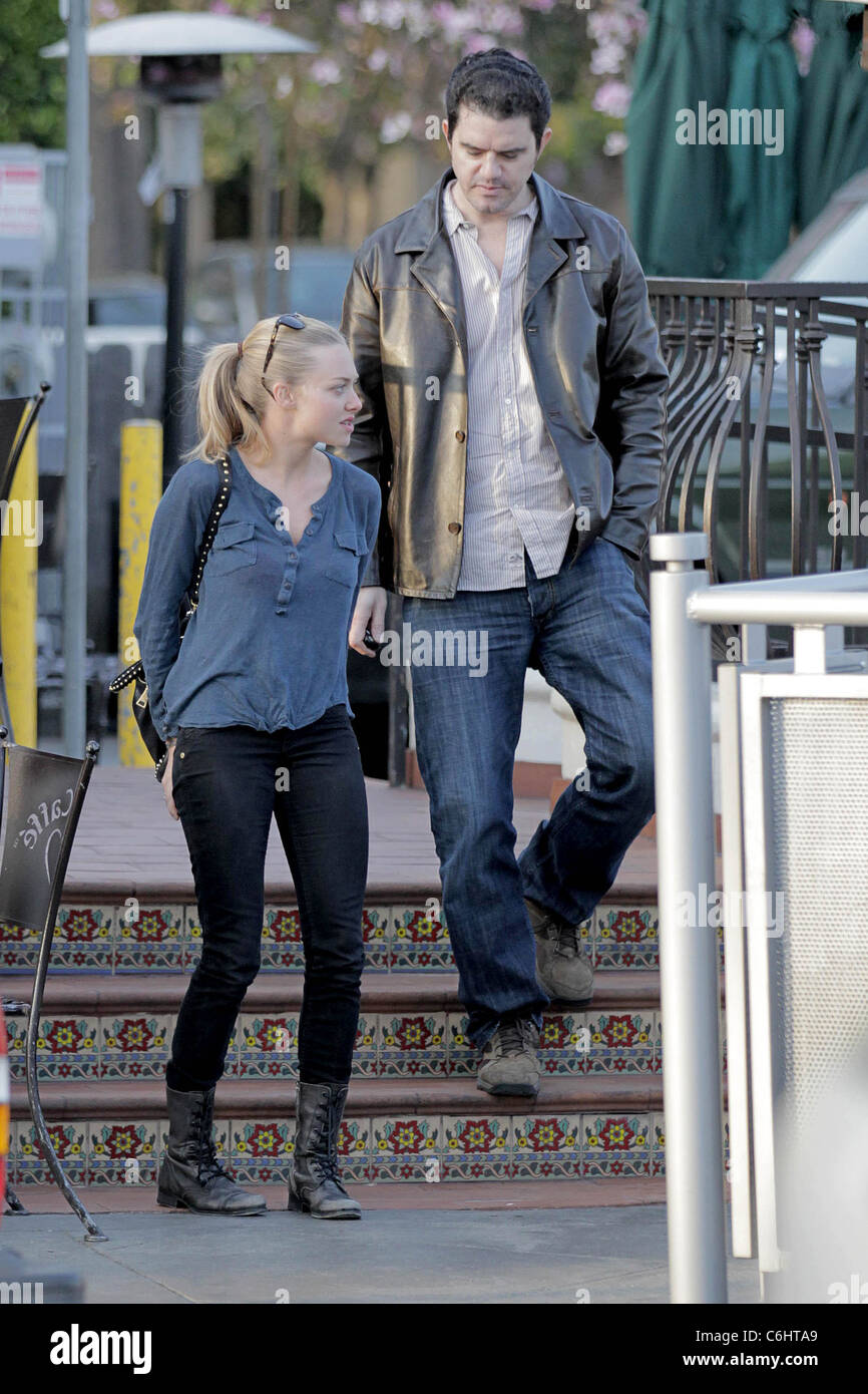 Amanda Seyfried 'Dear John' star leaving Urth Caffe in West Hollywood ...