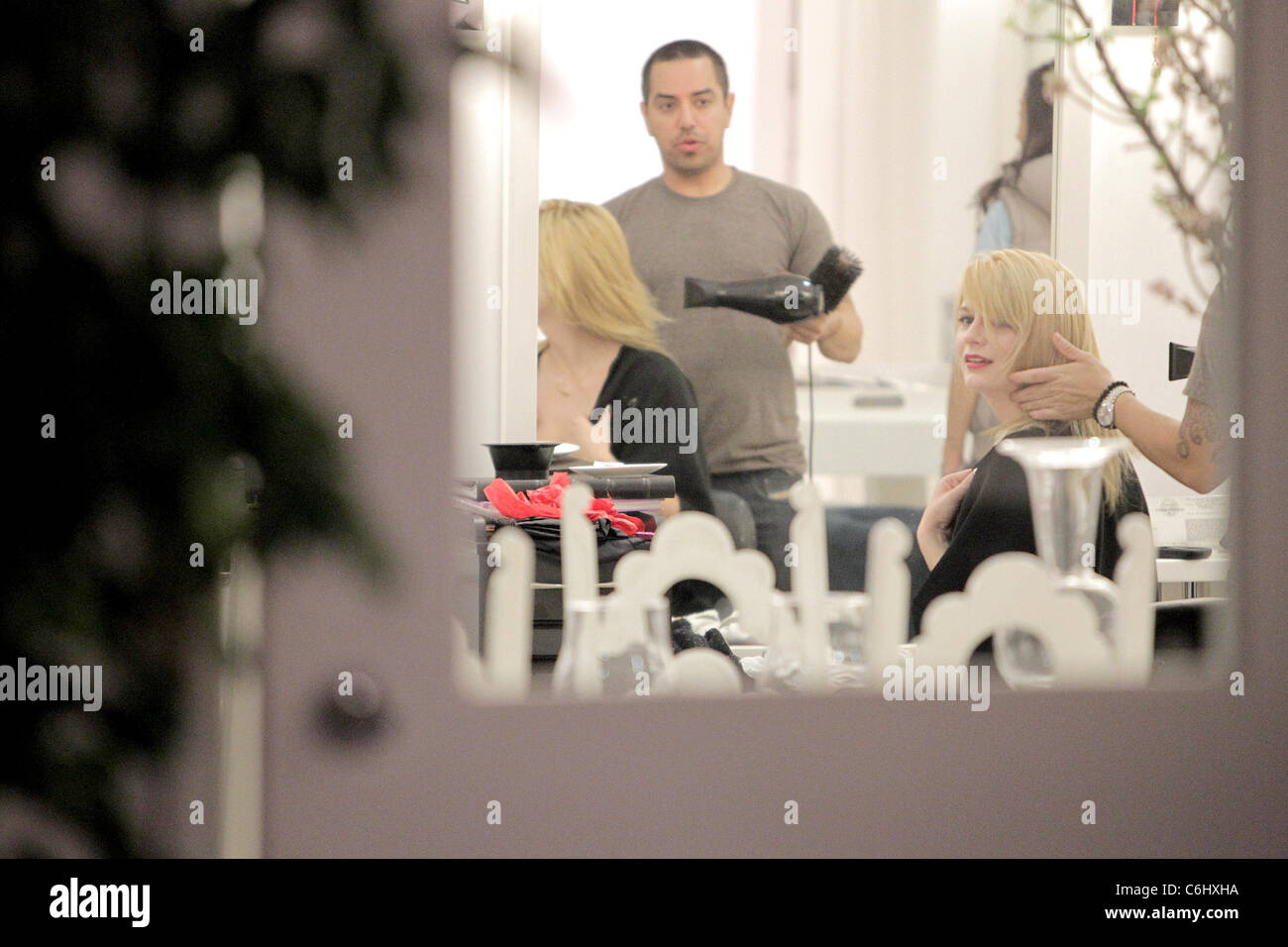 Mischa Barton getting her hair styled at Byron & Tracey salon Los ...