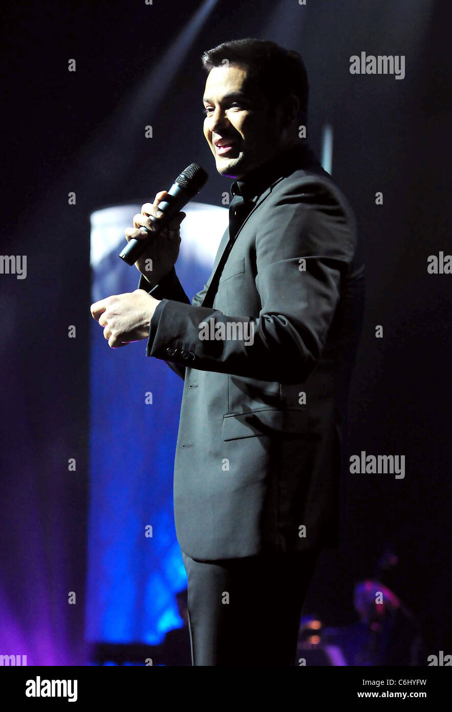 Singer Victor Manuel performs on stage at the James L Knight Center ...