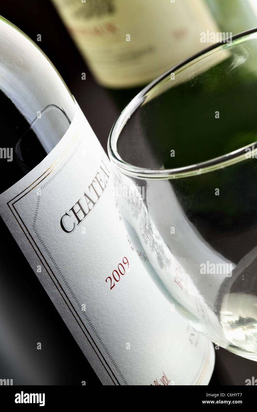 Claret bottle hi-res stock photography and images - Alamy