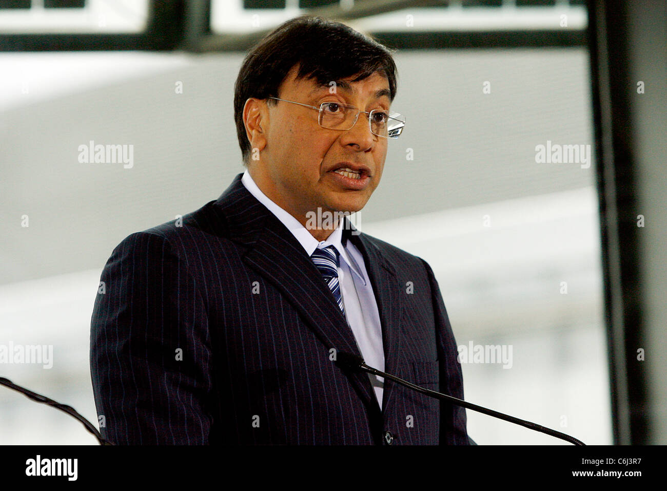 Steel magnate hi-res stock photography and images - Alamy