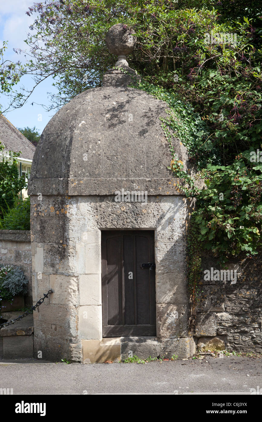 Old lock up gaol prison hi-res stock photography and images - Alamy