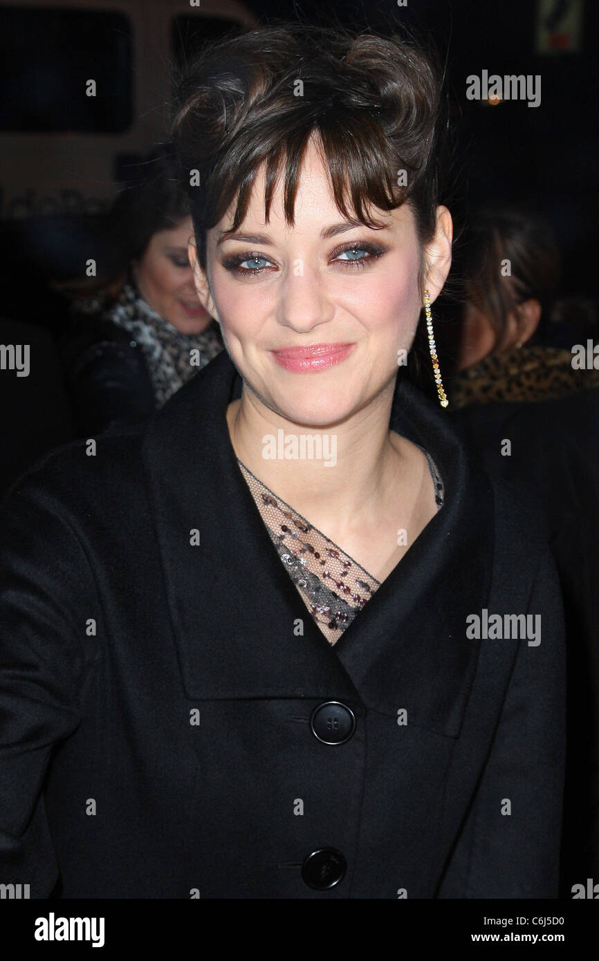 Marion Cotillard French premiere of 'Nine' held at Cinema Gaumont ...
