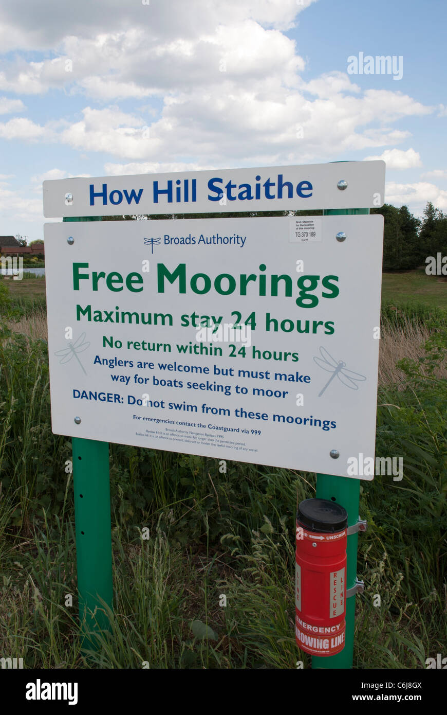 Mooring sign for How Hill Staithe, Norfolk, England Stock Photo - Alamy