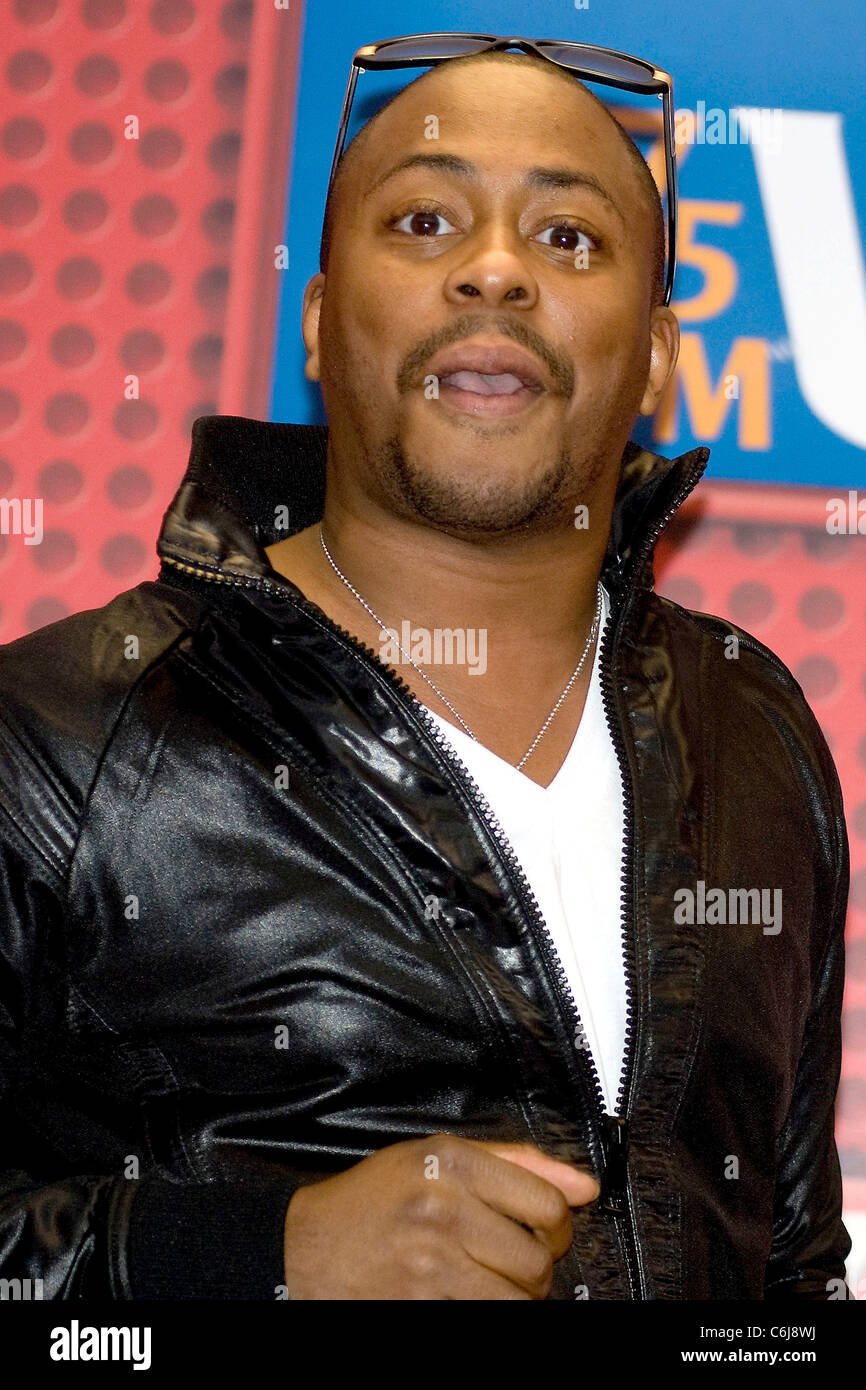 Raheem DeVaughn during an interview at the Radio WGCI Coca Cola Lounge ...
