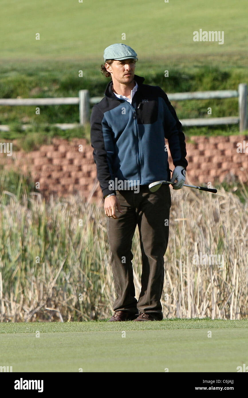 Matthew McConaughey enjoys a day at Malibu Golf Club Los Angeles ...