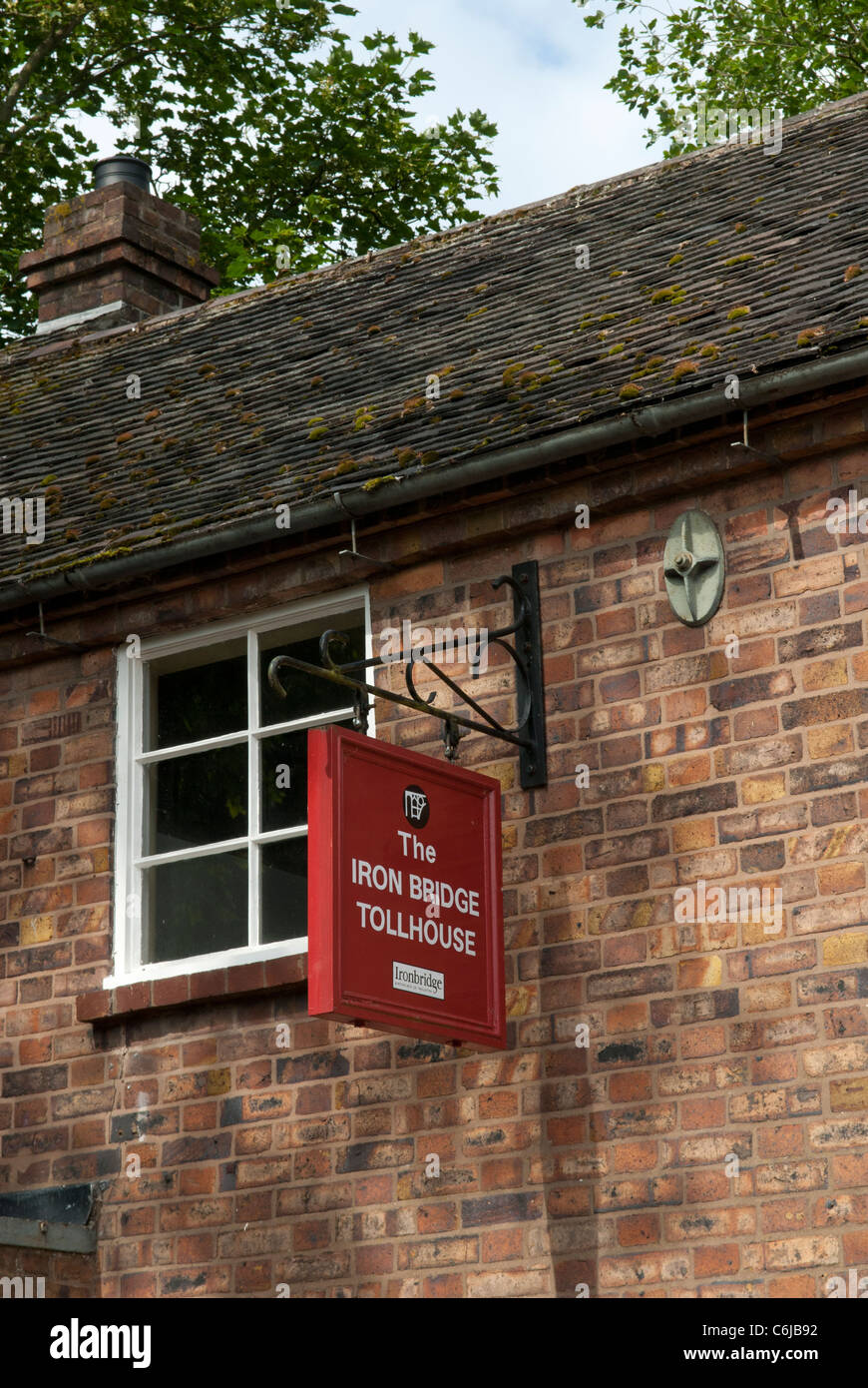 Iron bridge toll house ironbridge hi-res stock photography and images ...