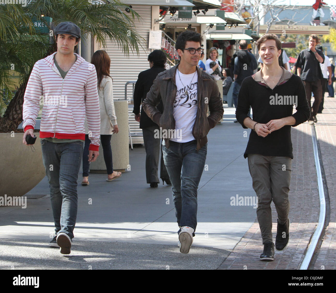 Joe Jonas and friends shopping at The Grove in Hollywood Los Angeles ...