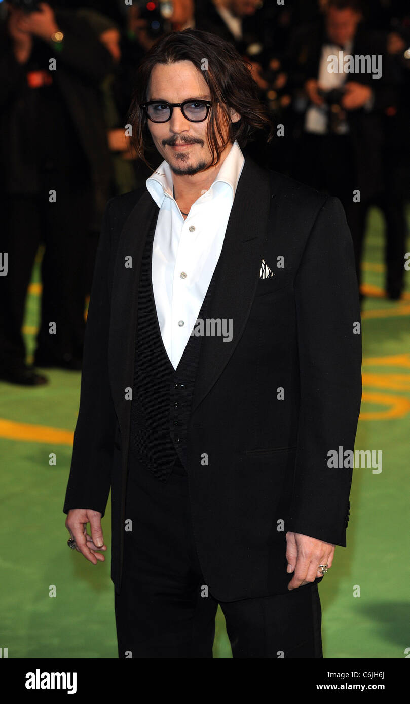 Johnny Depp 'Alice in Wonderland' UK premiere held at the Odeon ...