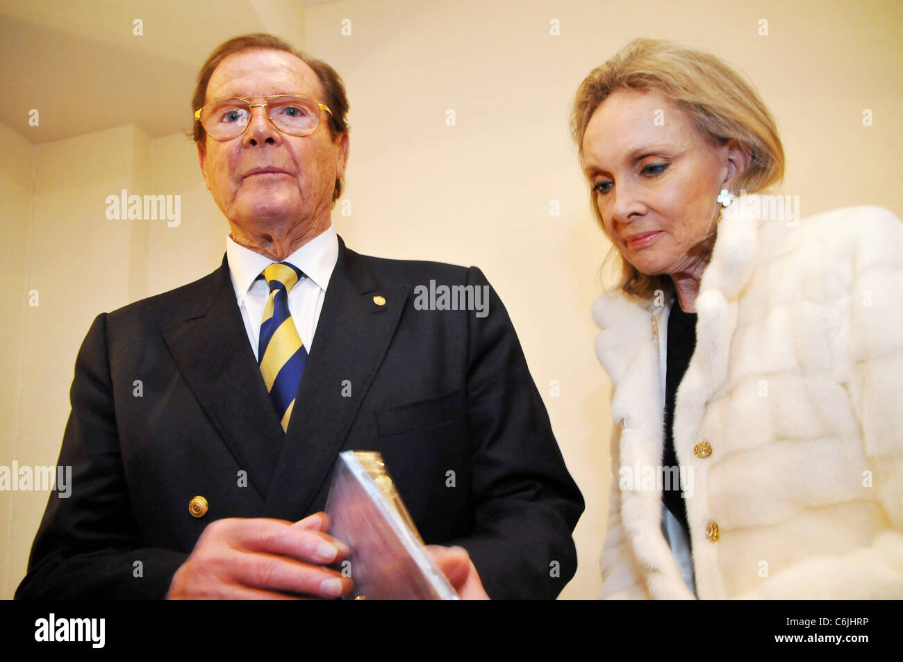 Sir Roger Moore and his wife Kristina Tholstrup British actor Sir Roger ...