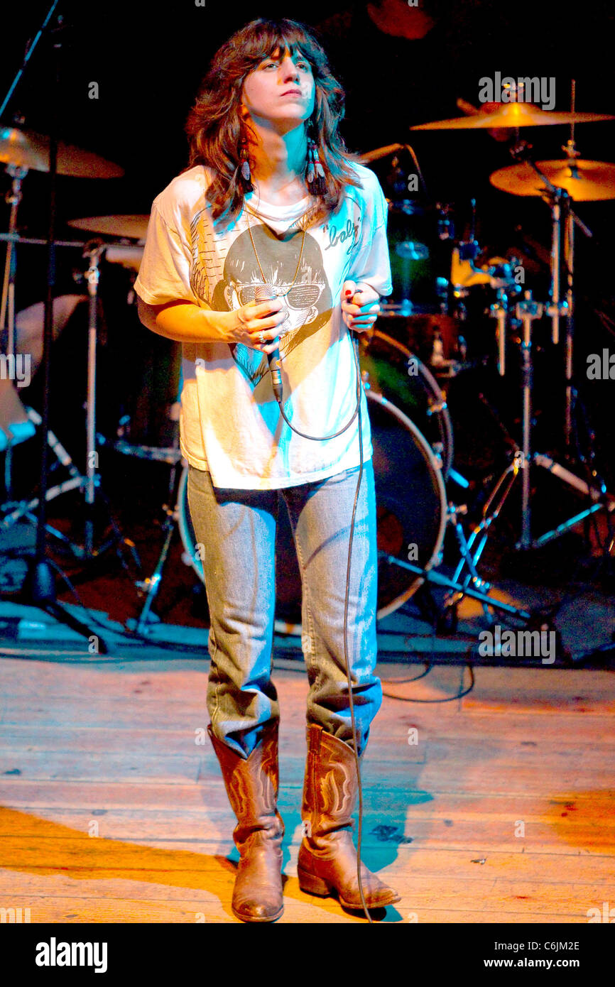 Eleanor Friedberger The Fiery Furnaces performing live in concert at ...