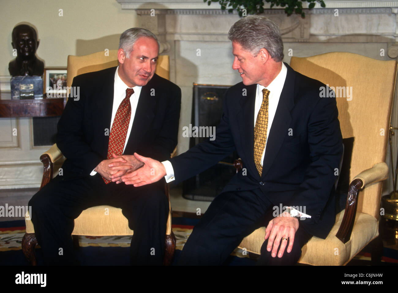 President Bill Clinton meets with Israeli Prime Minister Benjamin ...