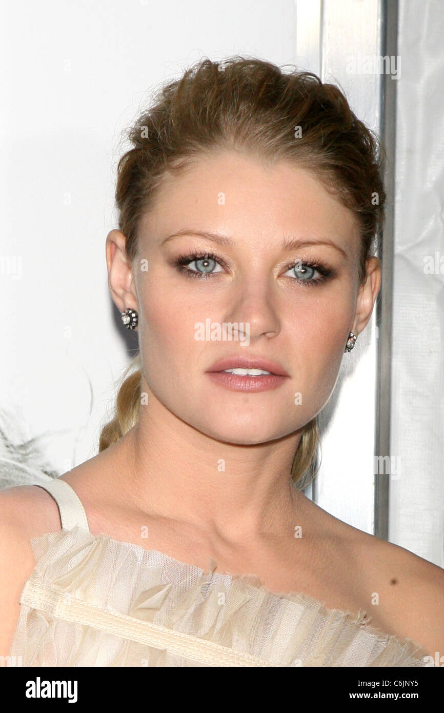Emilie de Ravin New York premiere of 'Remember Me' at the Paris Theatre ...