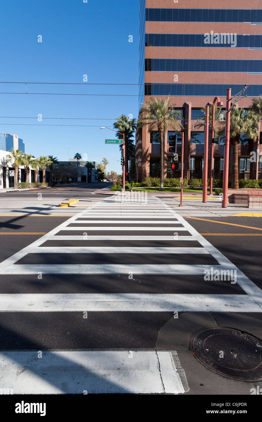 Pedestrian crossing in downtown phoenix hi-res stock photography and ...