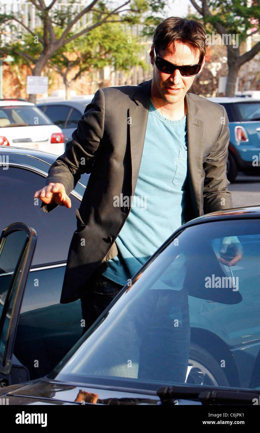 Keanu reeves with a friend hi-res stock photography and images - Alamy