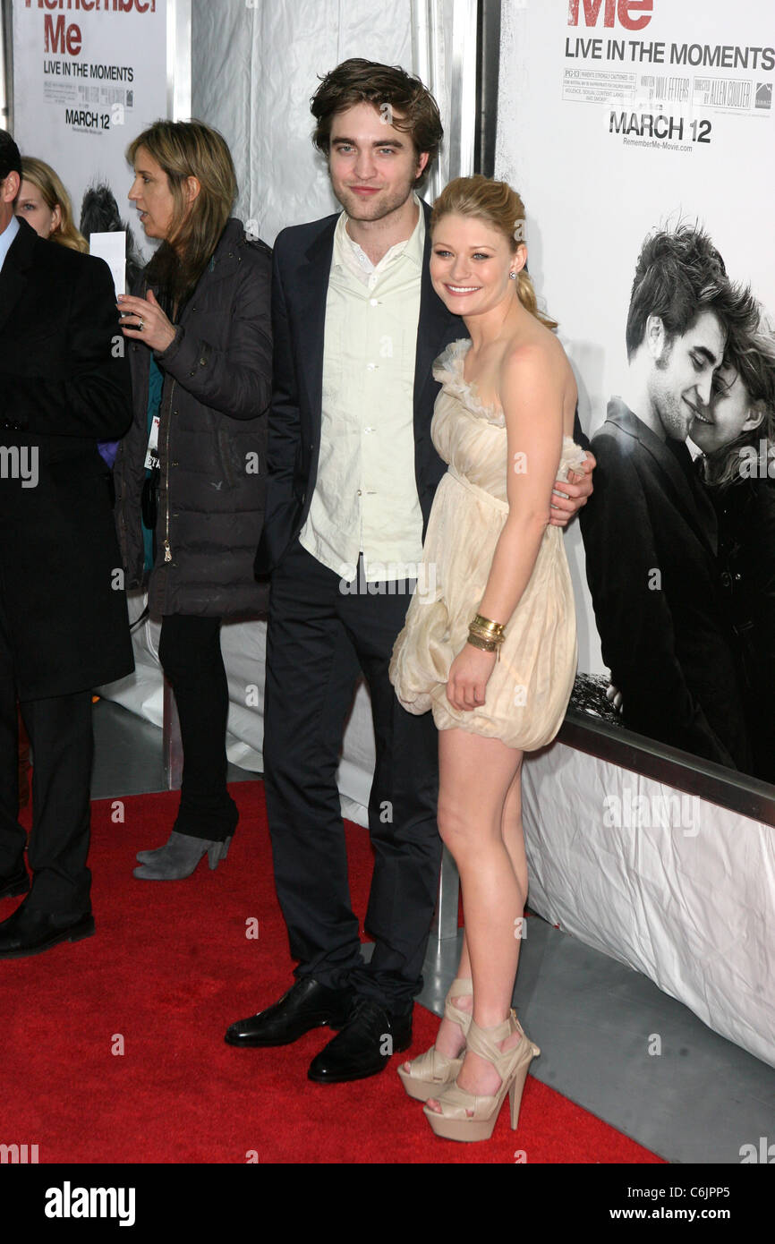 Robert Pattinson and Emilie de Ravin New York premiere of 'Remember Me ...