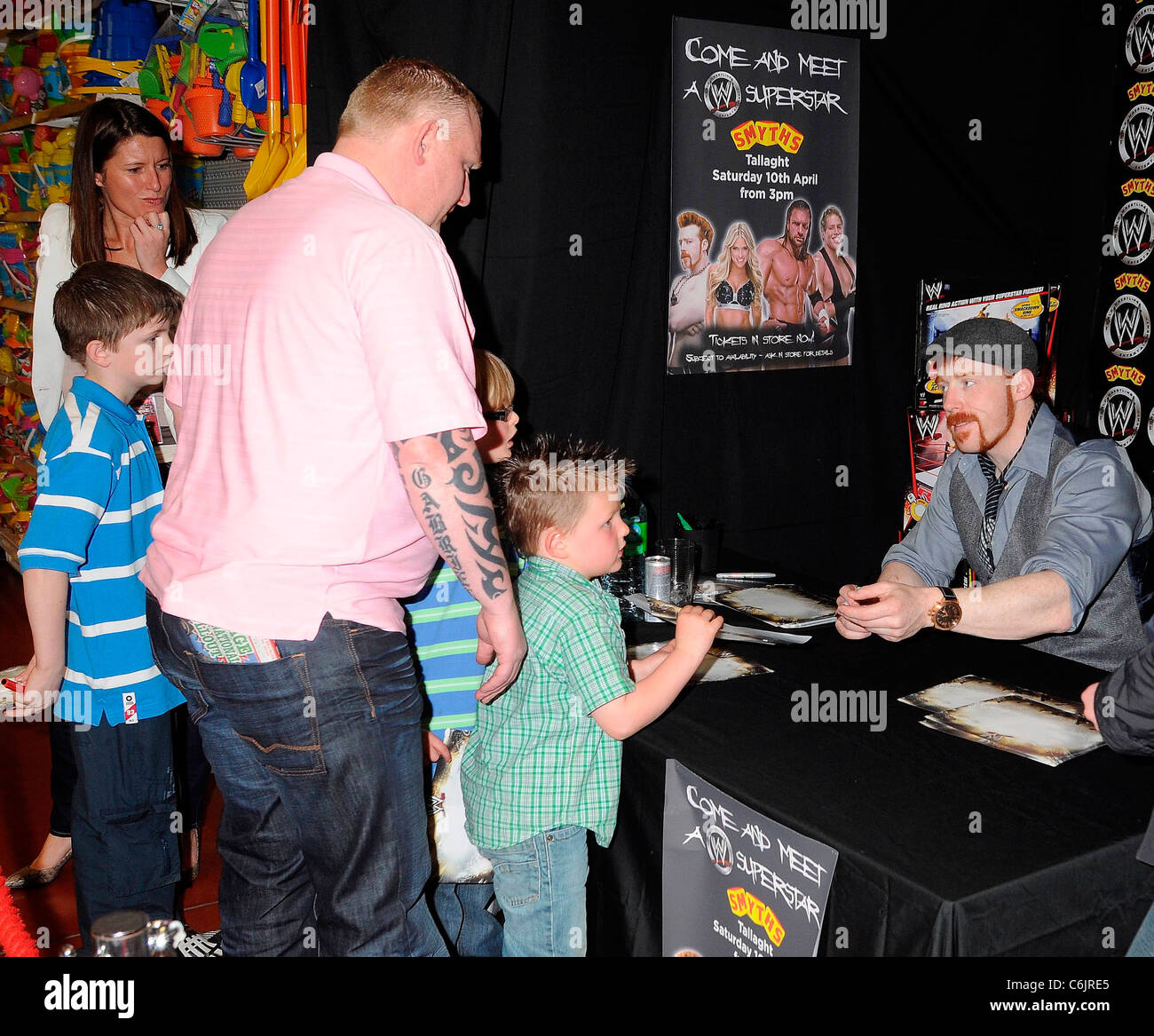 Sheamus Irish professional wrestler and former WWE champion meets fans ...