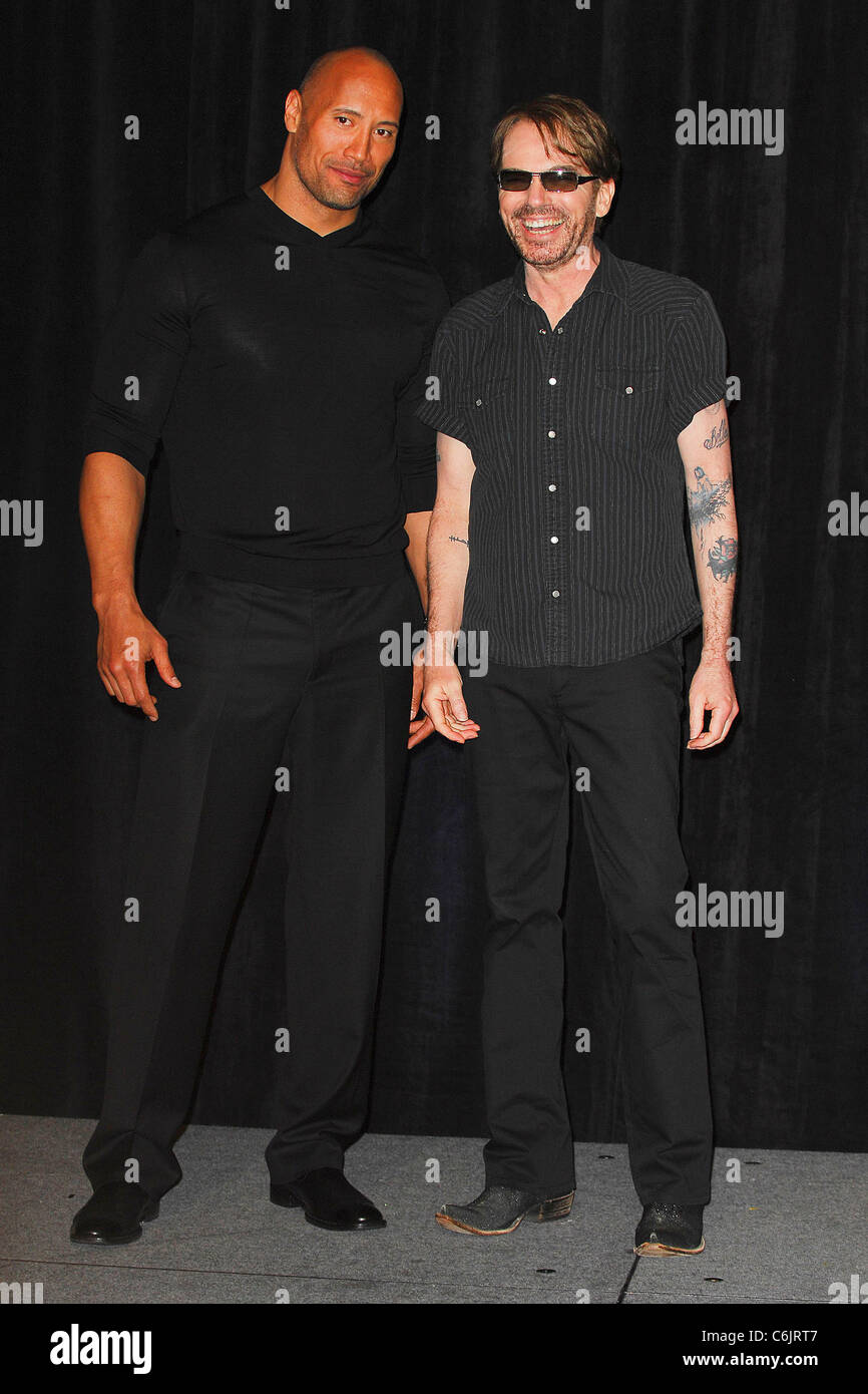 Dwayne Johnson, aka The Rock, Billy Bob Thornton ShoWest 2010 - CBS ...