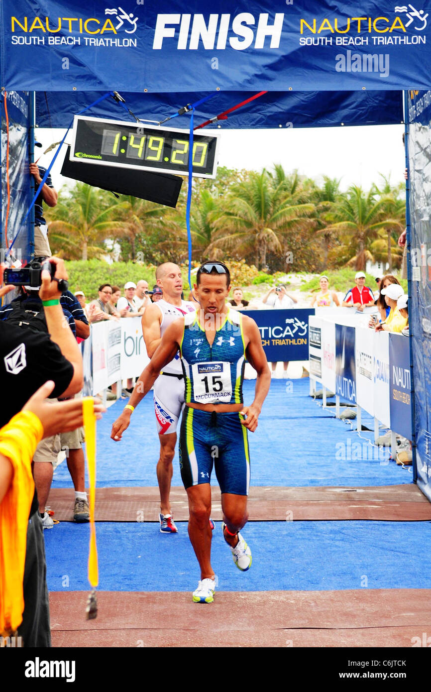 Australian triathlete Chris McCormack comes in first place 2010 Nautica ...