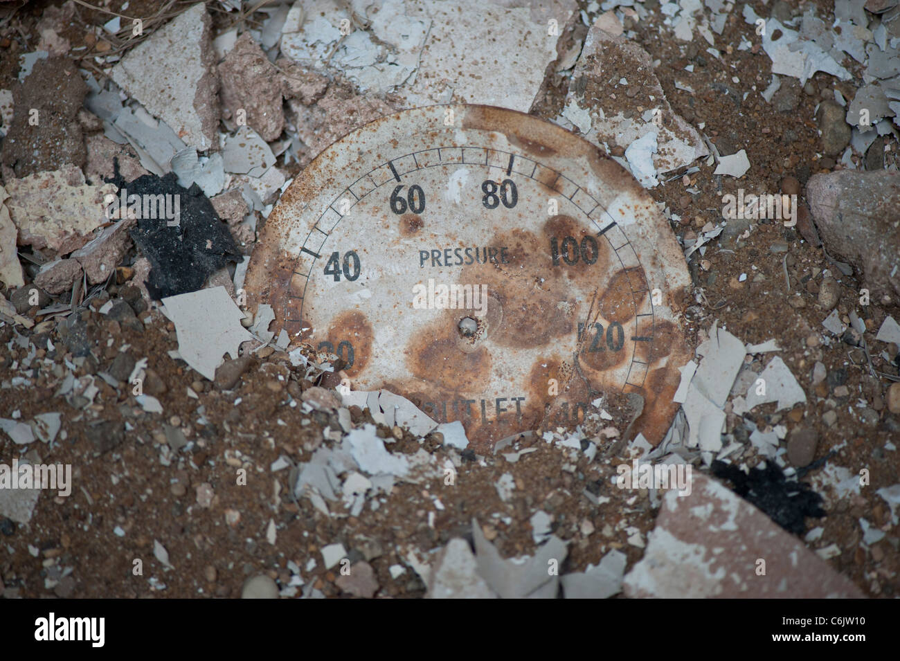 Broken pressure gauge hi-res stock photography and images - Alamy