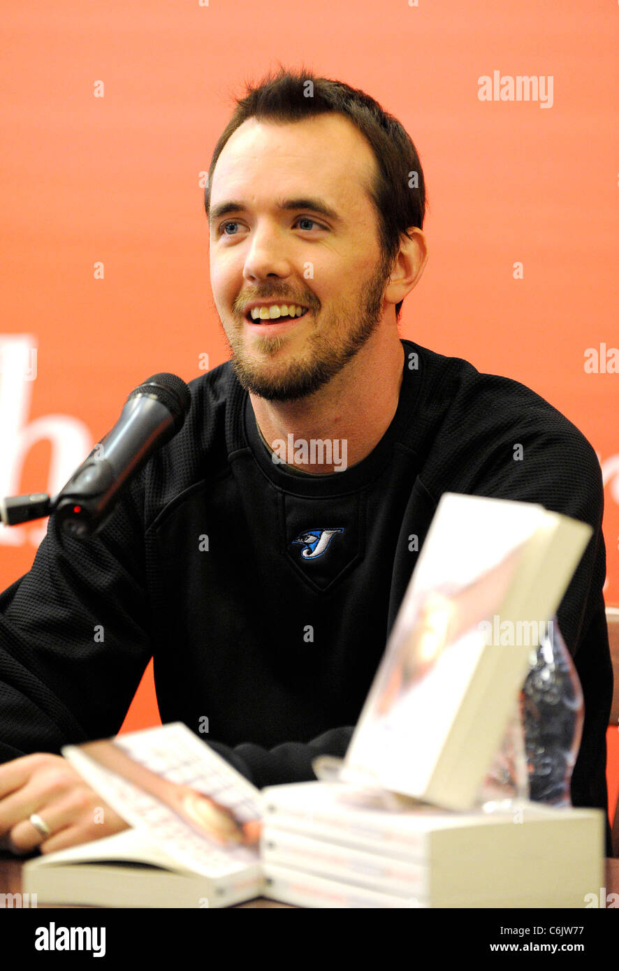 Mlb pitcher dirk von hayhurst of the toronto bluejays hi-res stock ...