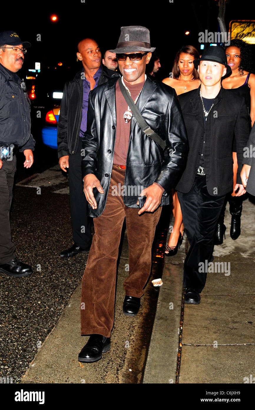 Wesley Snipes departs club Voyeur in West Hollywood Los Angeles ...