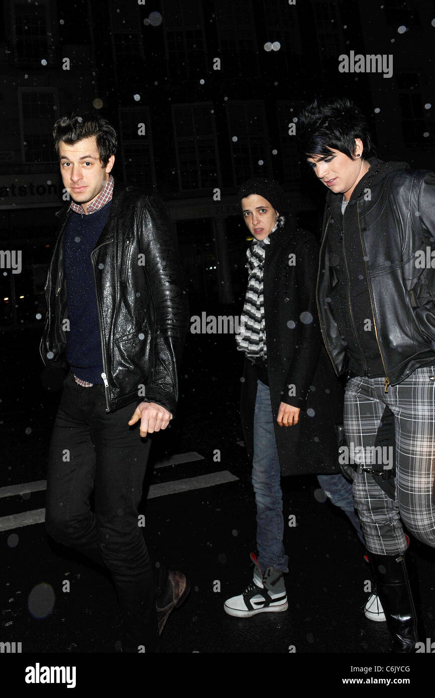 Mark ronson and friends hi-res stock photography and images - Alamy