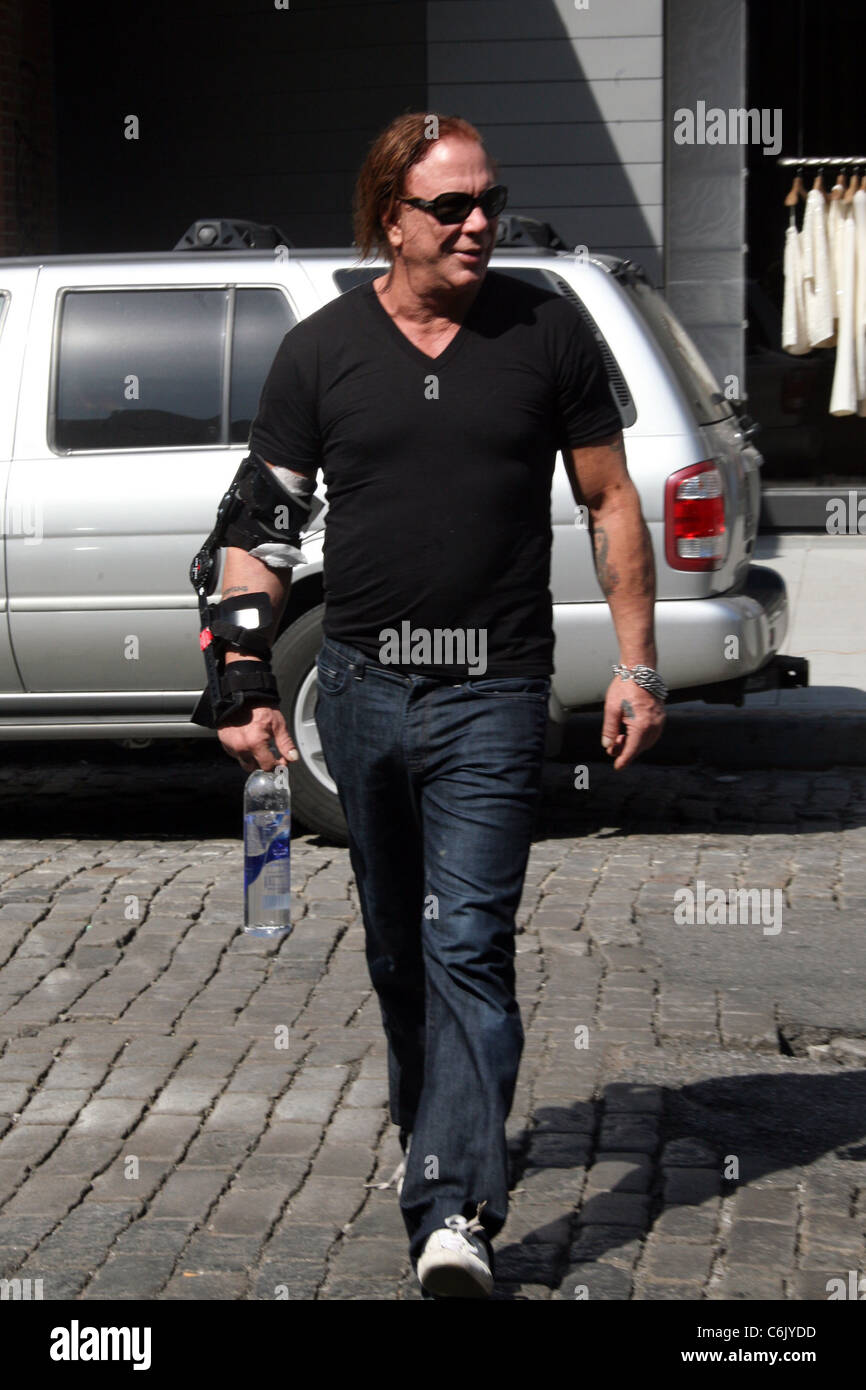 Mickey Rourke 2022 Slim