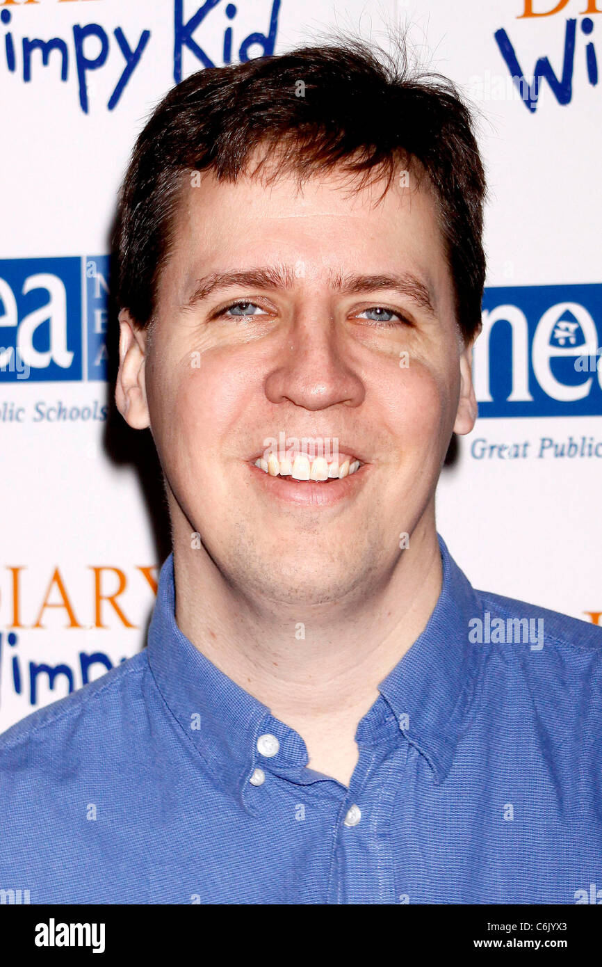 Jeff Kinney Jeff Kinney: The Deep End (Diary Of A Wimpy Kid #15)