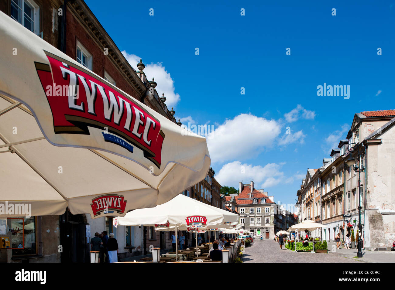 Sidewalk bar bars hi-res stock photography and images - Alamy