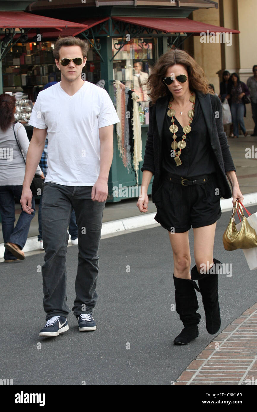 Joseph Cross Girlfriend