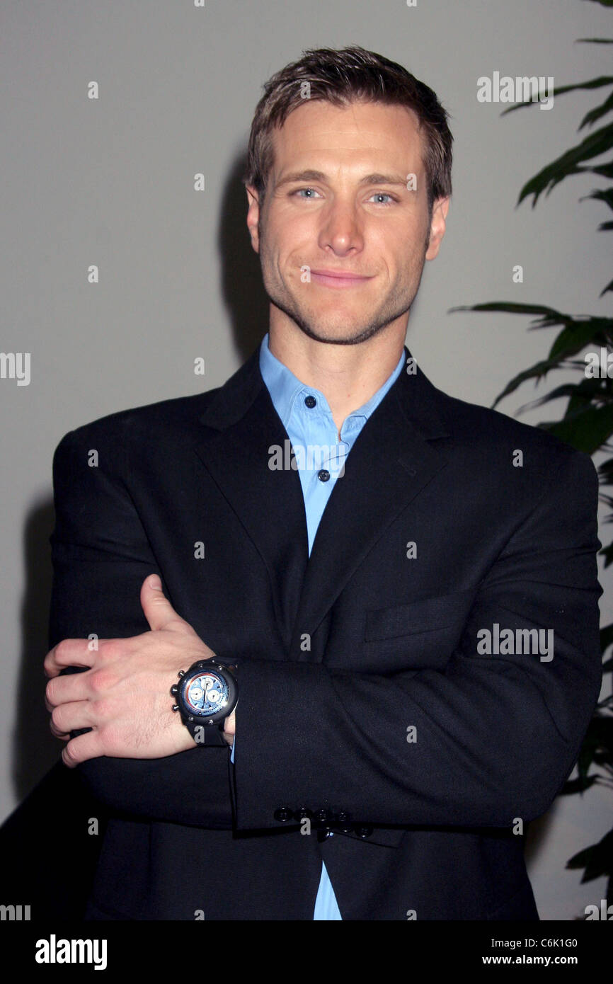 Jake Pavelka Gifting Services Honoring Season 10 Opener of Dancing with ...