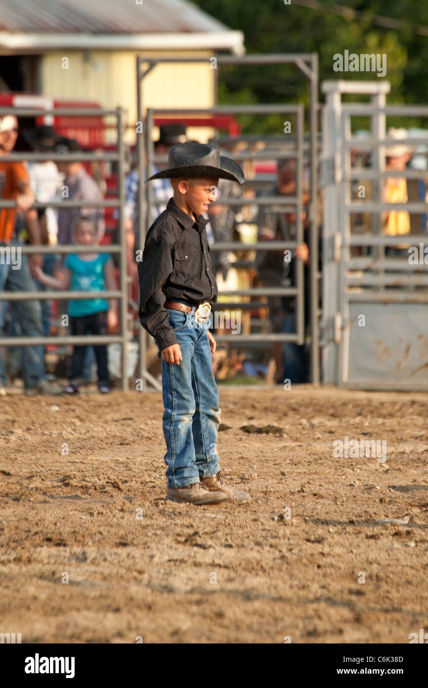 Boy at rodeo hi-res stock photography and images - Alamy