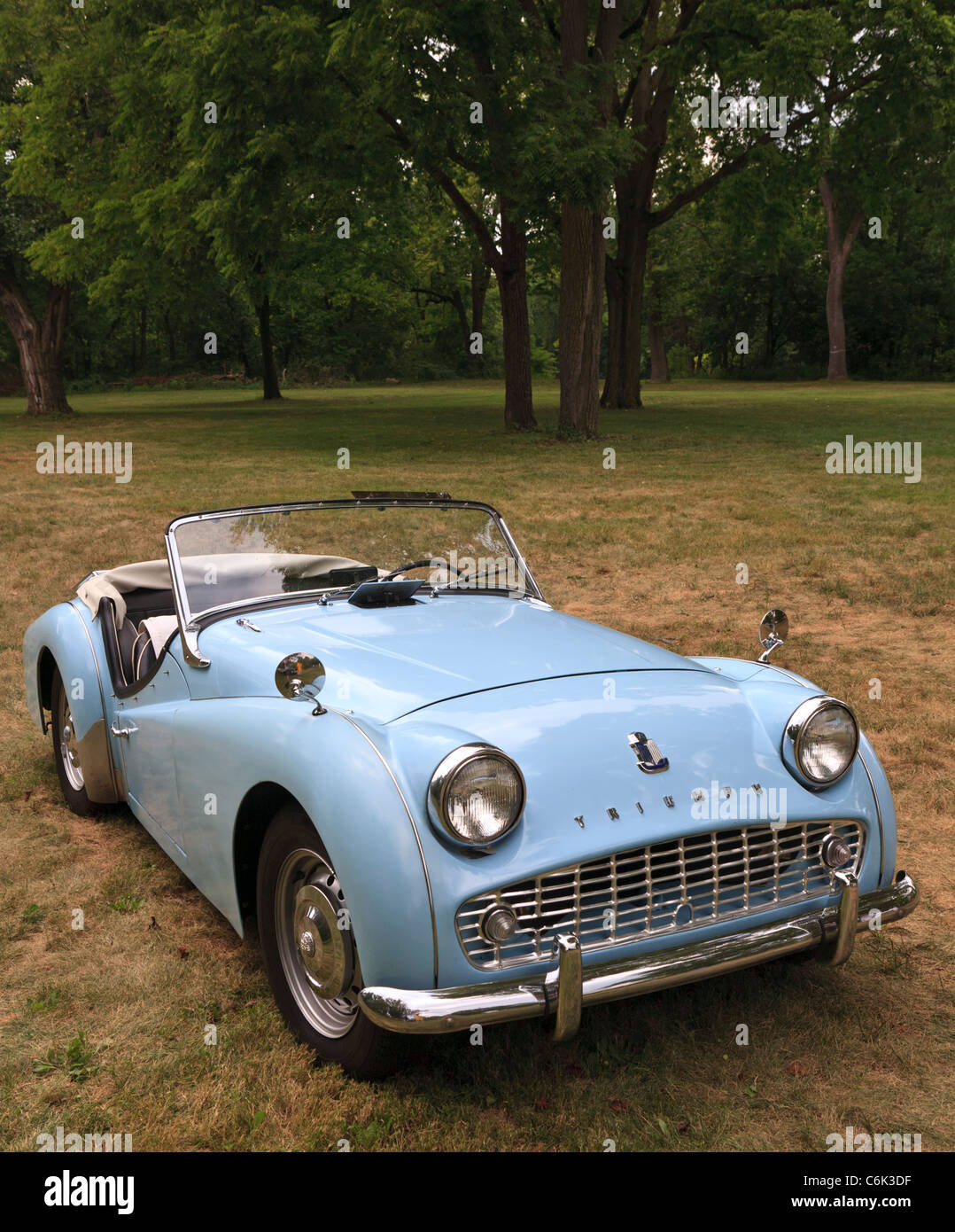 Triumph motorcar hi-res stock photography and images - Alamy