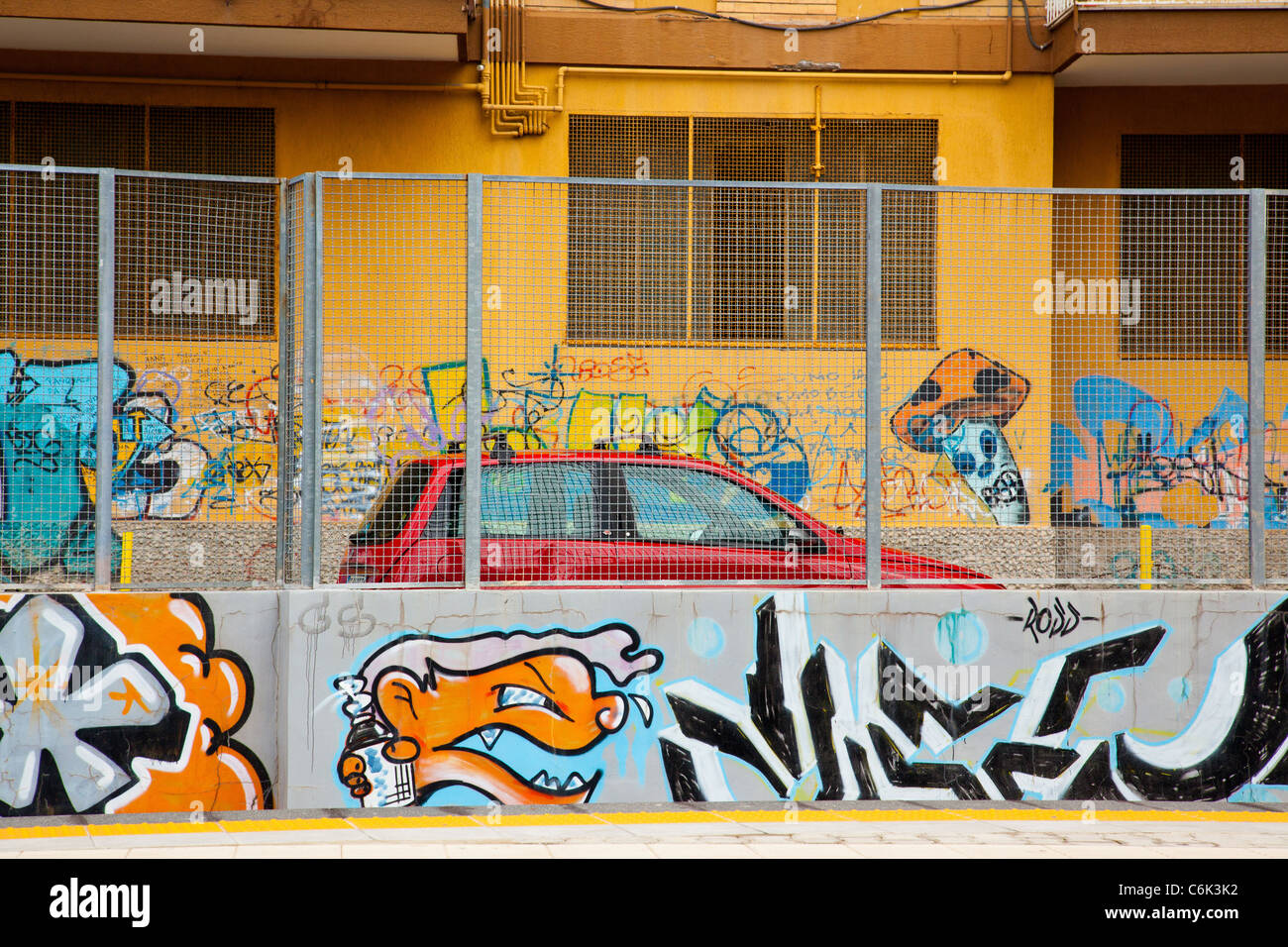 Street art graffiti in naples hi-res stock photography and images - Alamy