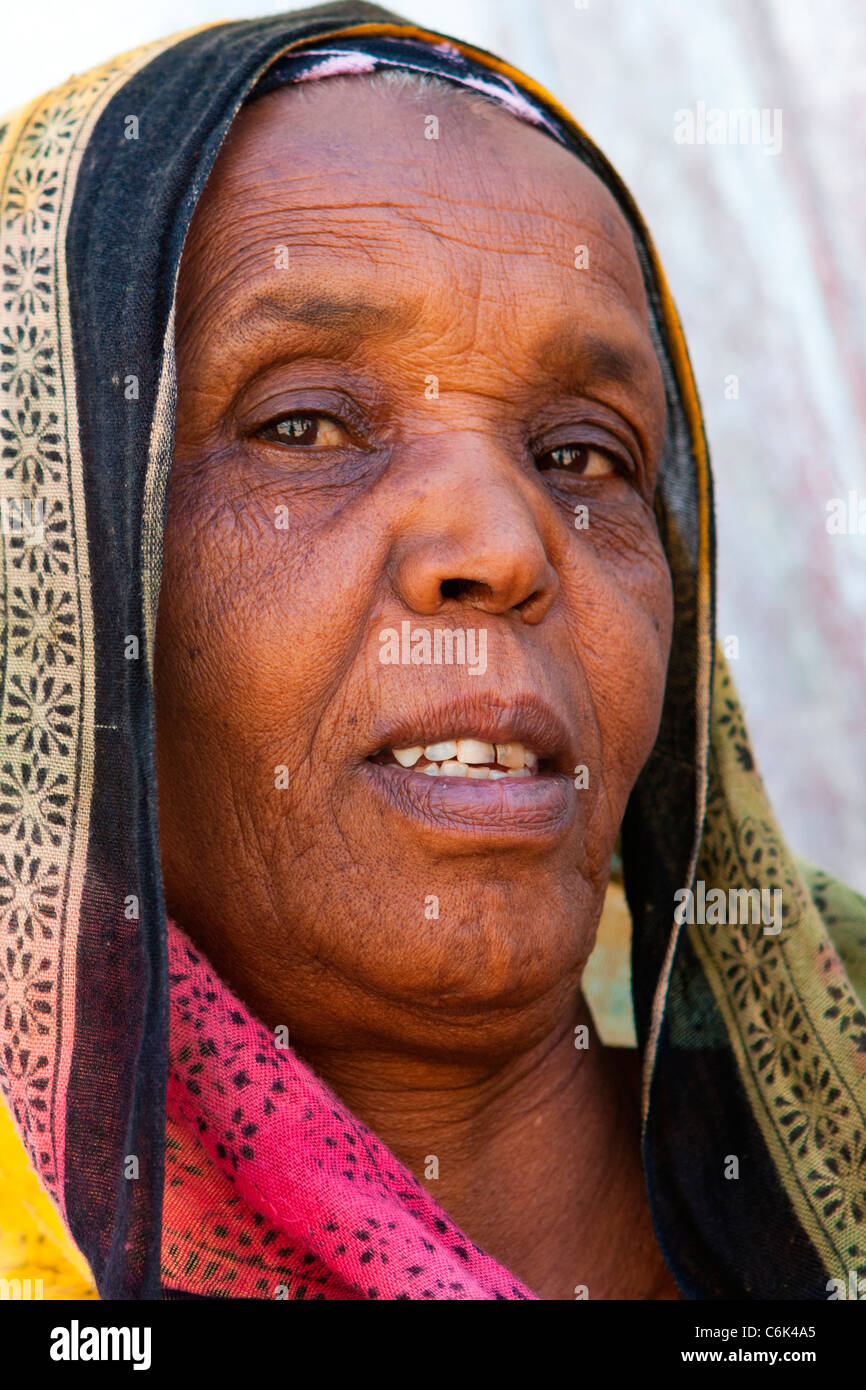 Harar ethiopia woman hi-res stock photography and images - Alamy
