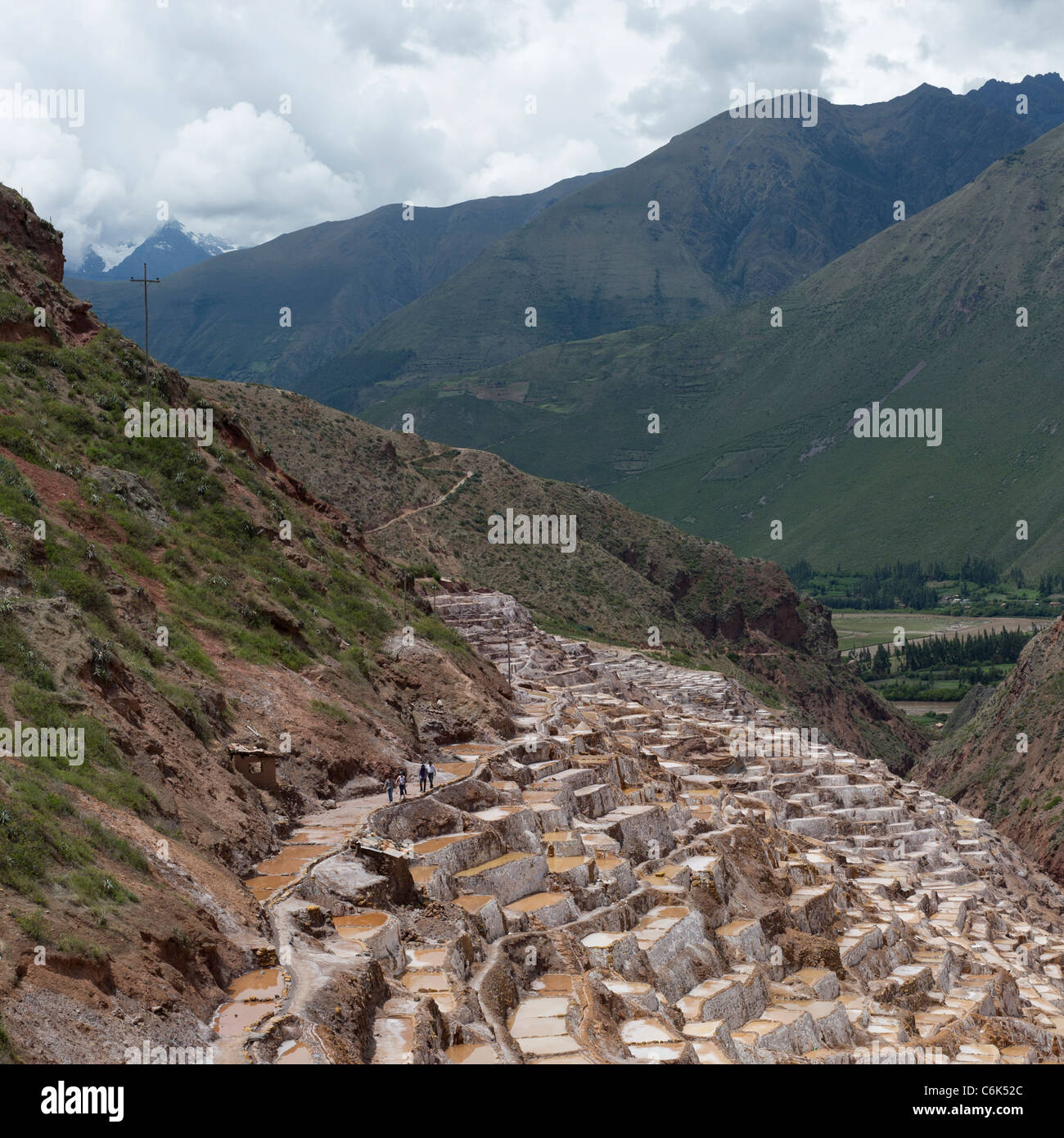Watershed mountains peru hi-res stock photography and images - Alamy