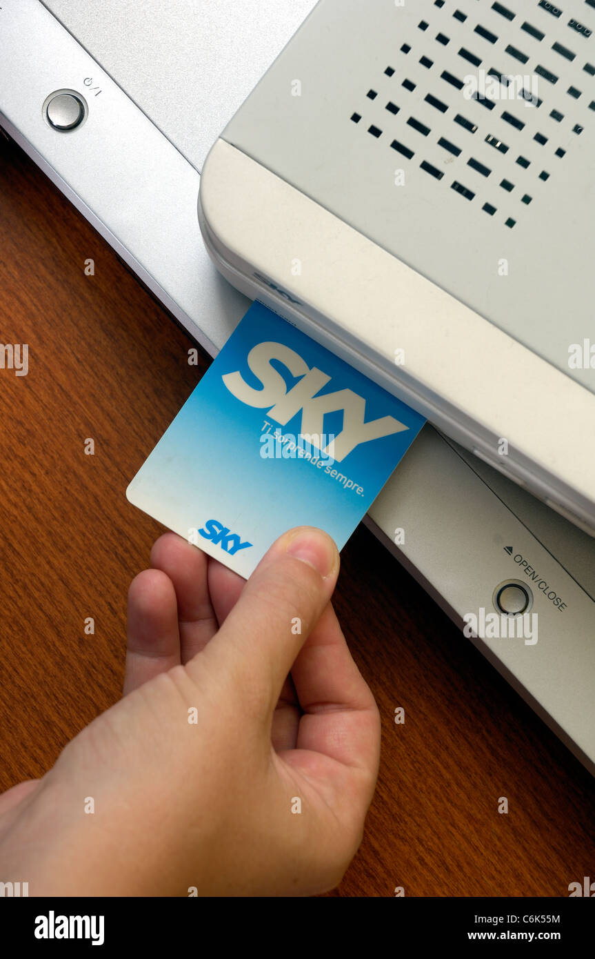 Tv decoder hi-res stock photography and images - Alamy