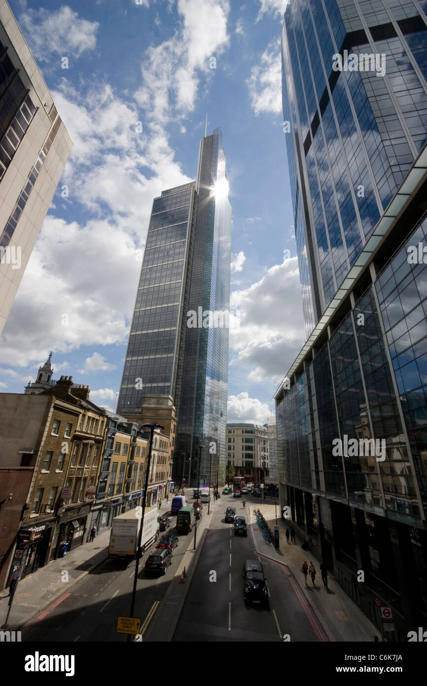 Heron tower in centre of picture, London, UK Stock Photo - Alamy