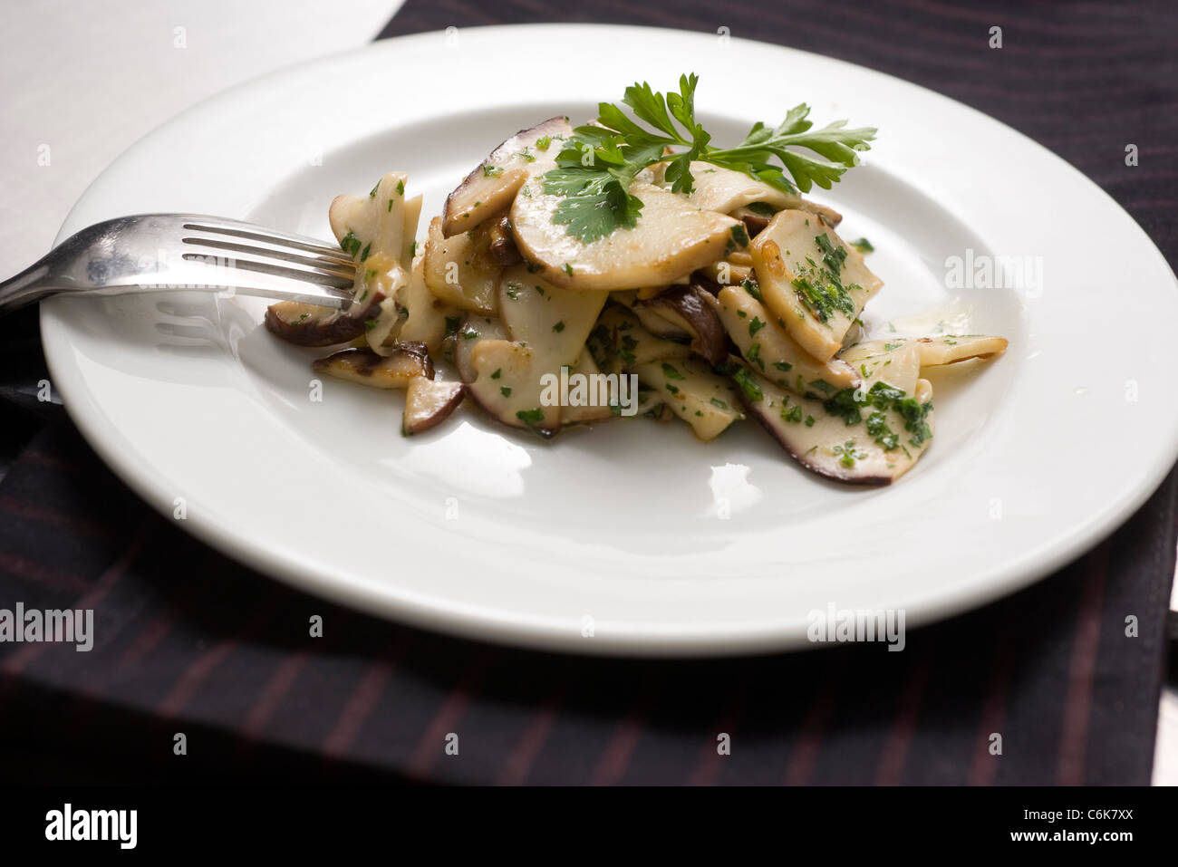 French porcini mushroom hi-res stock photography and images - Alamy
