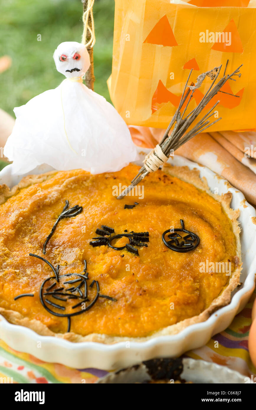 Partial pie hi-res stock photography and images - Alamy