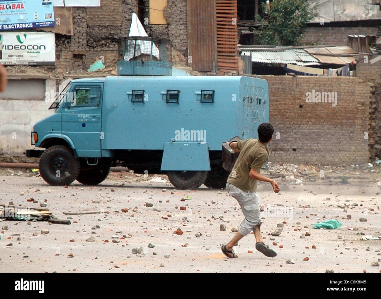 Indian police vehicle hi-res stock photography and images - Alamy