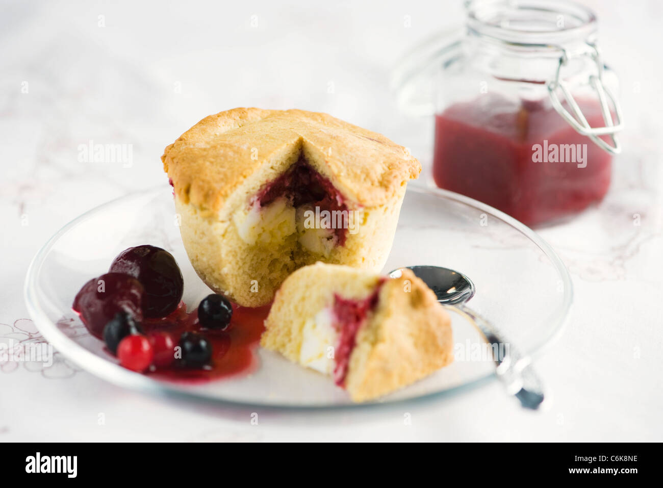 Blueberry shortbread hi-res stock photography and images - Alamy