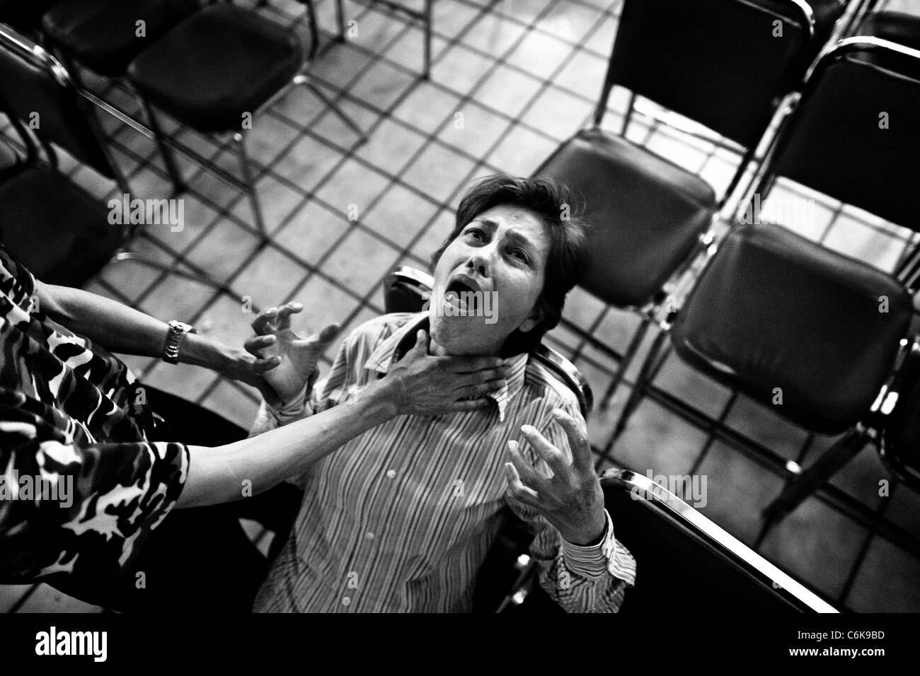 Woman screams Black and White Stock Photos & Images - Alamy