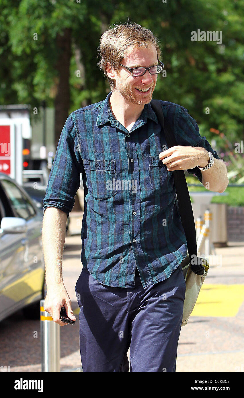 Stephen Merchant outside the ITV studios London, England - 19.07.10 ...