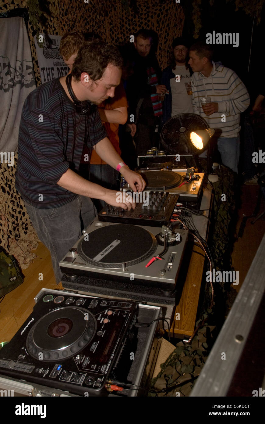 Night phoenix arts centre rogue state djs hi-res stock photography and ...